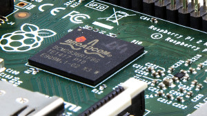 Raspberry 2 Modèle B : Visite guidée et tests - Framboise 314, le ...