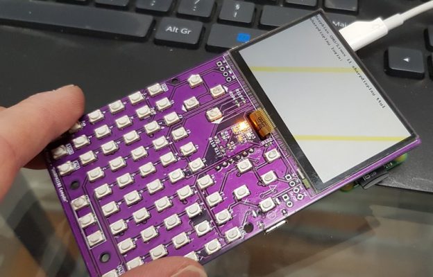 ShaRPiKeebo mini ordinateur Linux avec écran, clavier et liaison radio - Framboise 314, le ...