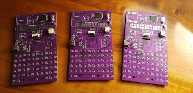 ShaRPiKeebo mini ordinateur Linux avec écran, clavier et liaison radio ...